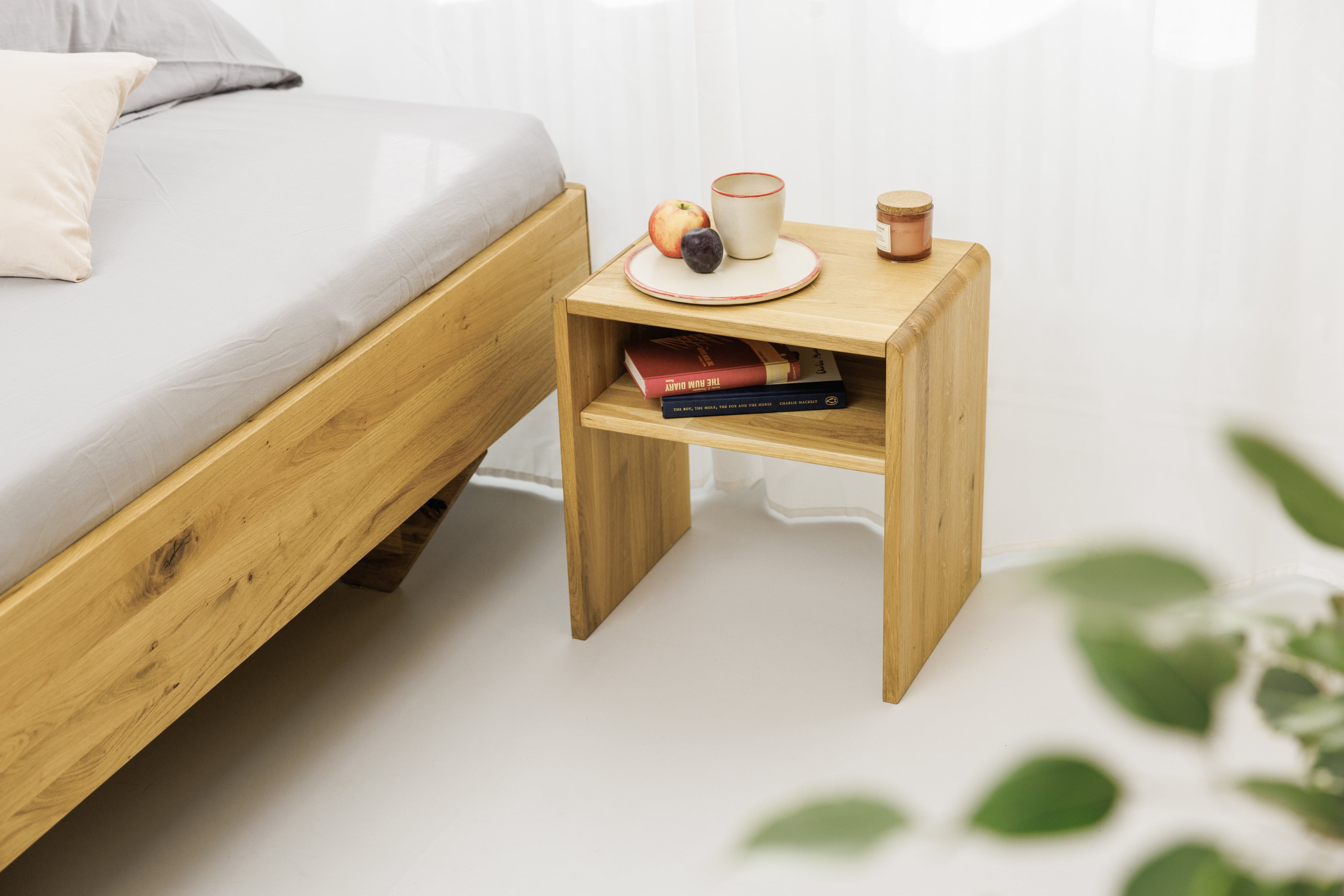 Design bedside tables of fine solid wood Timeless design ekomia